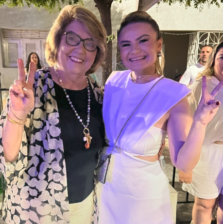 Prefeita descarta vice e apresenta seu nome à sucessão